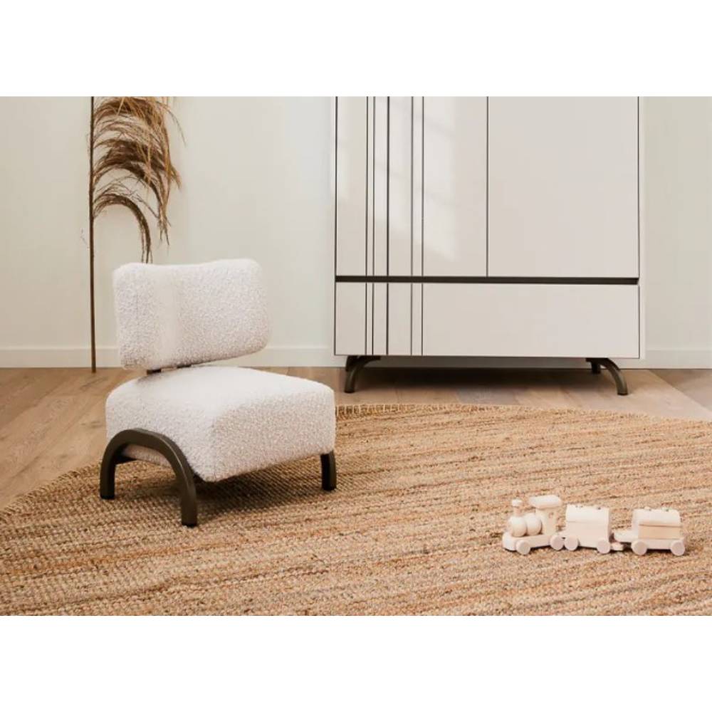 Frendly Furniture - Mini Mae stoel - Kooistra.com - Opkoper en verkoper ...